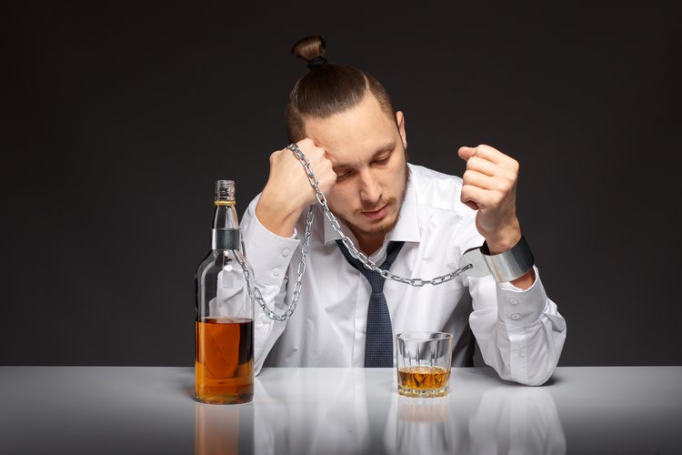 Binge Drinking Down Among Young Adults In College, Up Among Those Who ...